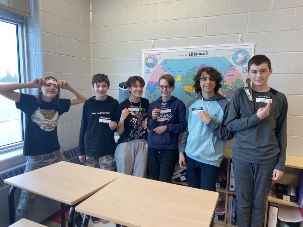 Les élèves de l'école Antonine-Maillet accomplissent leur devoir ...